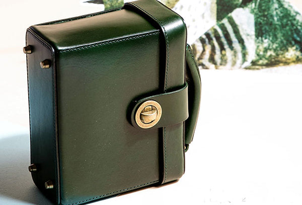 2_734a1a9a-2409-446c-8bc5-28ff43e8d5fb_grande.jpg?v=1571317791